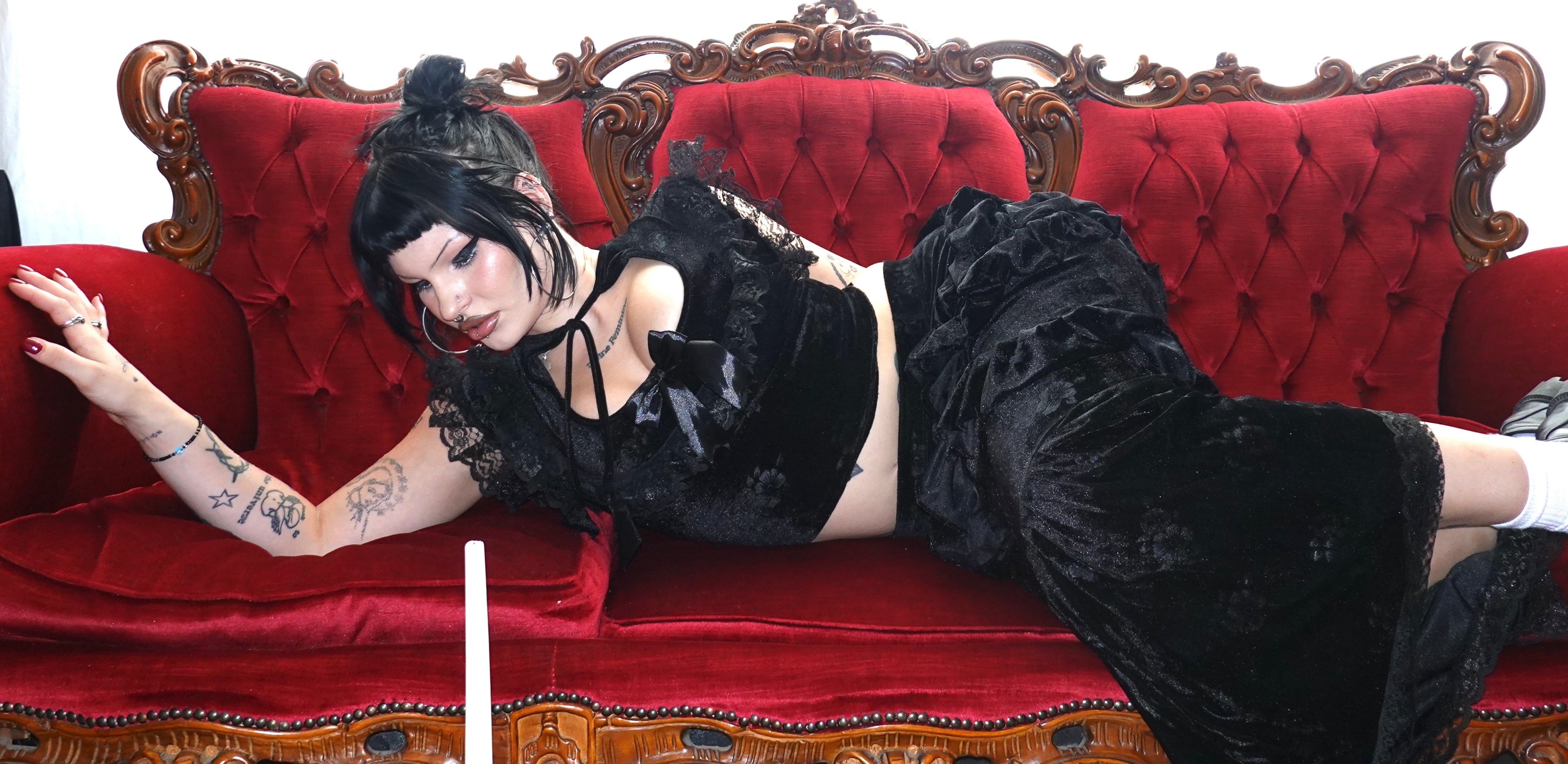 FROM ME 2 U CLOTHING - Gothic, Vampy & Whimsical Fashion Australia